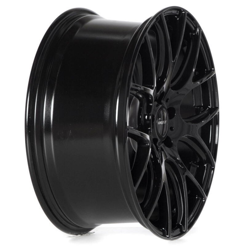CP31 19×8.5 Full Gloss Black 5×112 [+35mm] - Circuit Performance