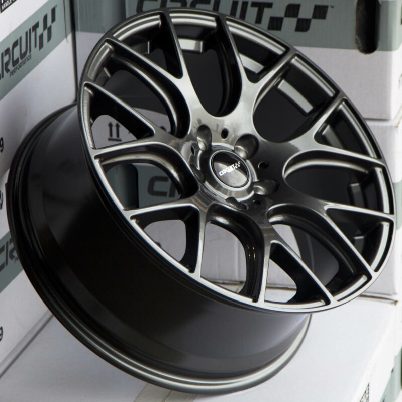 CP31 18×8 Gloss Gun Metal 5×114.3 [+40mm] - Circuit Performance